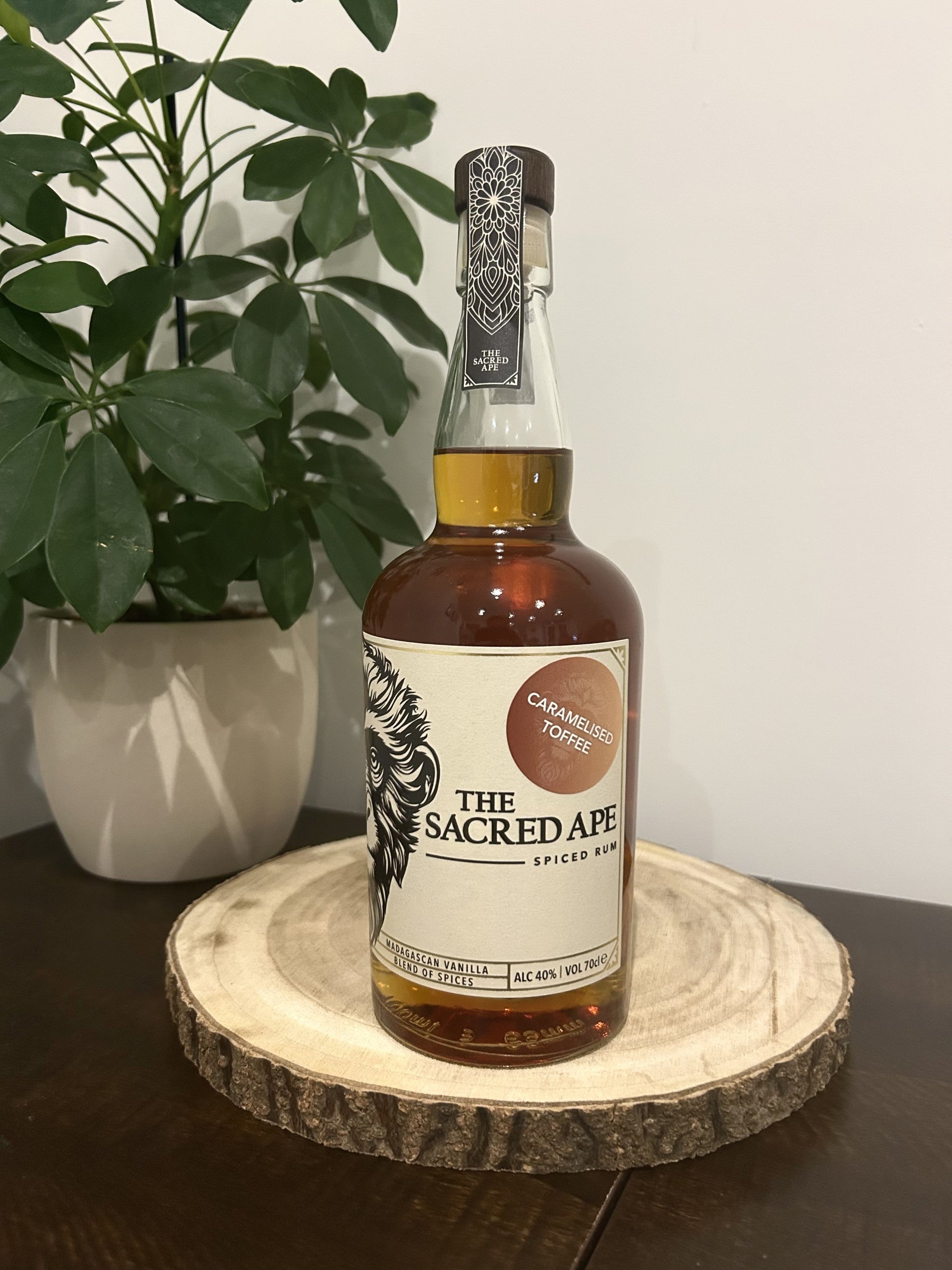 Caramelised toffee spiced rum – Sacred Ape